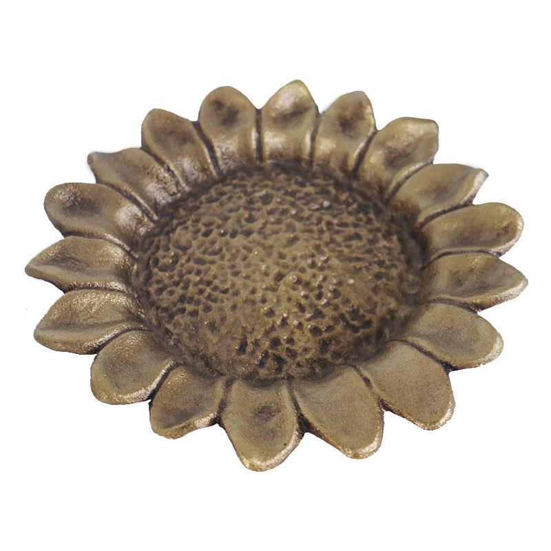 Metal Flower Plate – Foxboro Fork in the Road & HBS Landscape Supplies